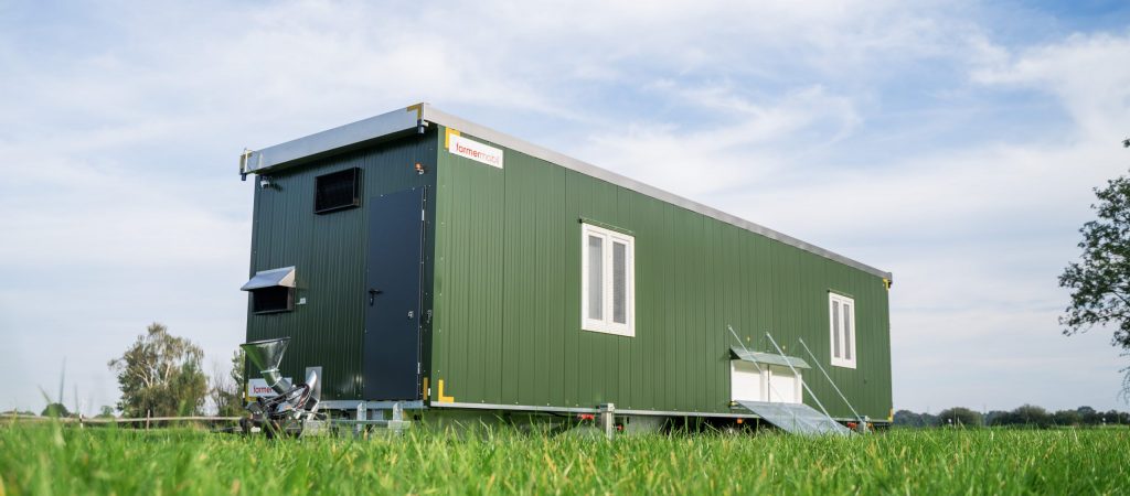 Mobile Hen House for 450 laying hens